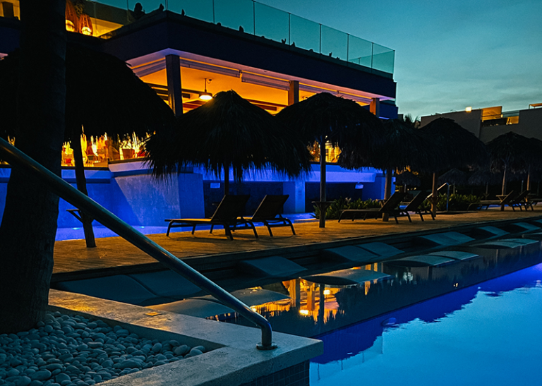 Landscape Lighting Around Pools - LUX Landscape Lighting